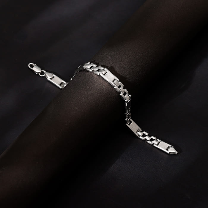 Buy Men's Silver Bracelet (ब्रैसलेट) – Sleek & Modern Design| Silver ...