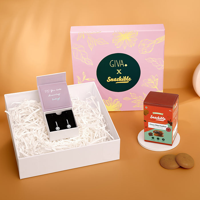 Buy Rakhi Combo and Hampers Online at Best Price – GIVA Jewellery