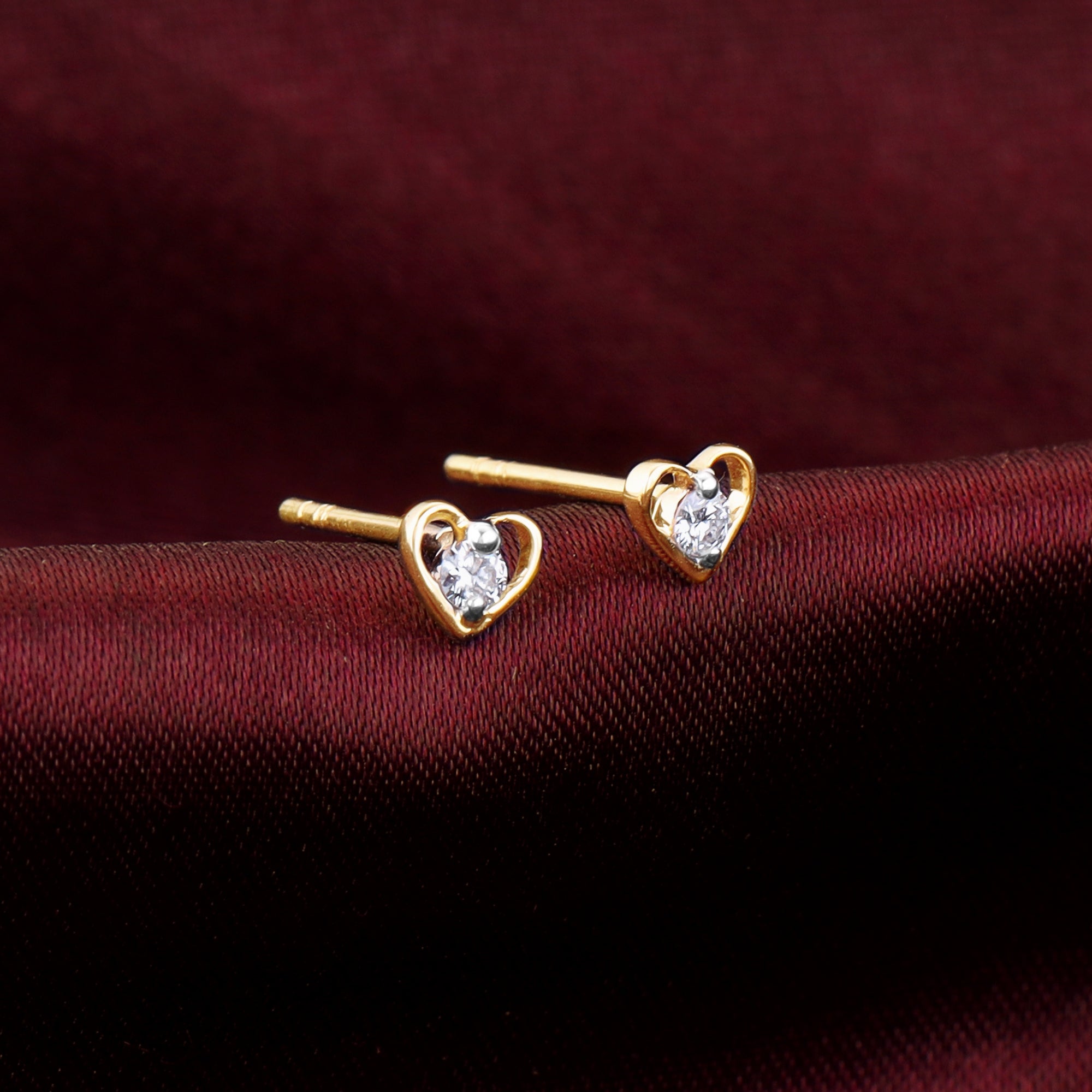 Buy 18 Carat/ 18K Gold Jewellery | Gold Designs | GIVA Jewellery