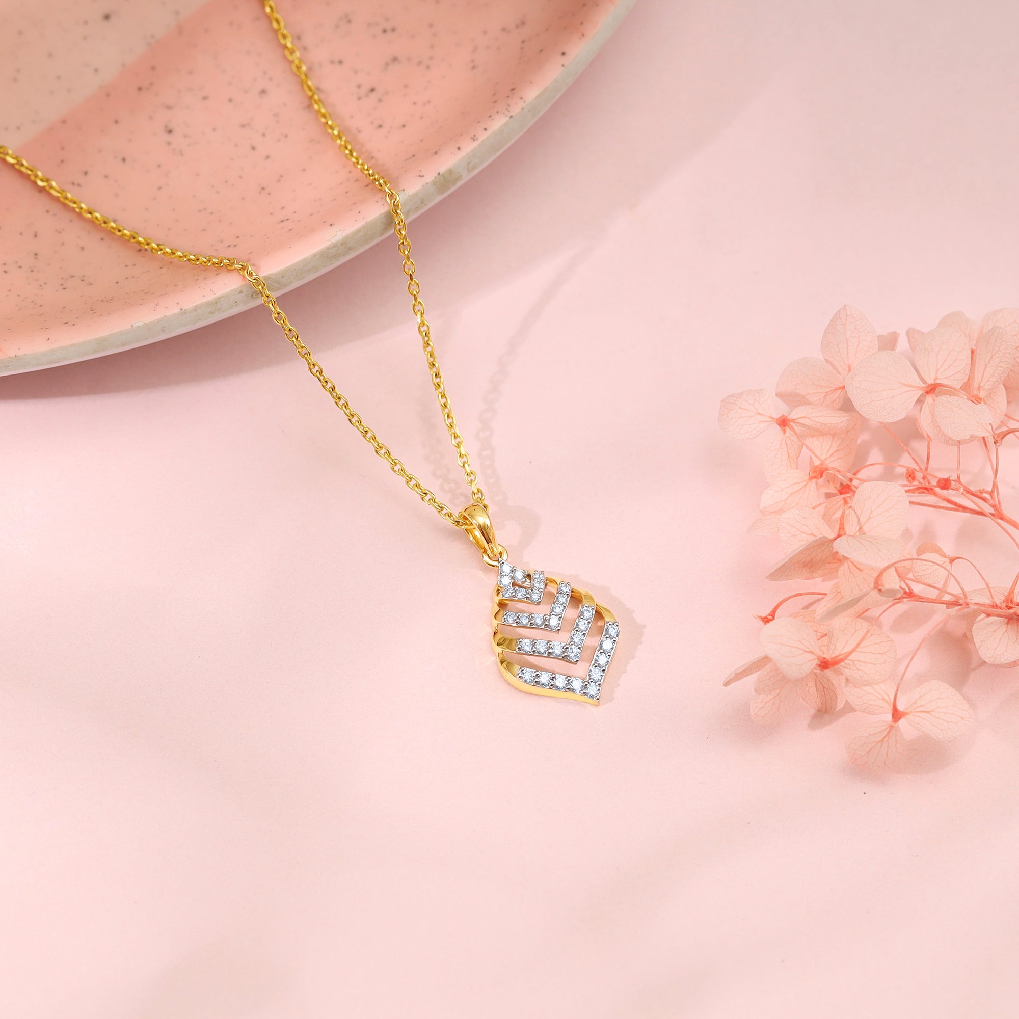 Buy Beautiful Gold & Diamond Pendant Designs for Women – GIVA Jewellery