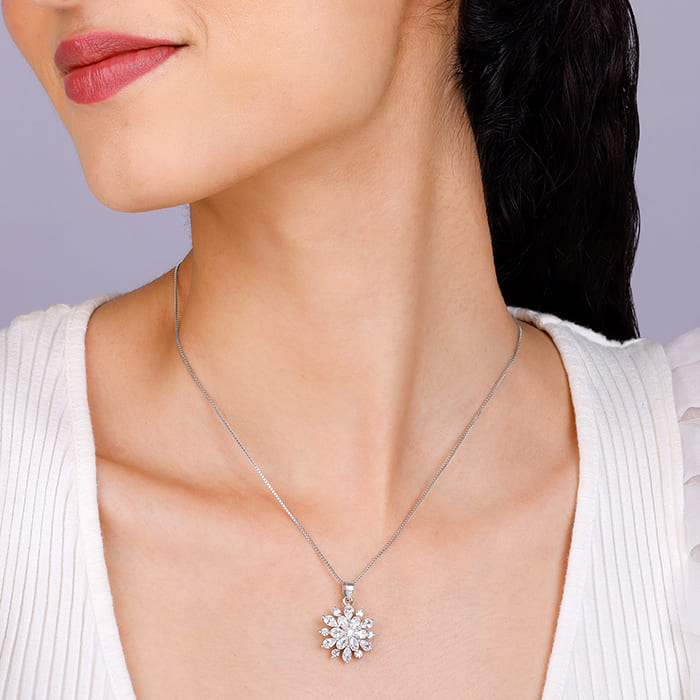 Silver Heavenly Flower Pendant With Box Chain – GIVA Jewellery