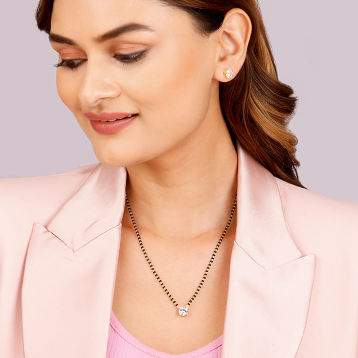 Buy Golden Classic Solitaire Mangalsutra Set at Best Price – GIVA Jewellery