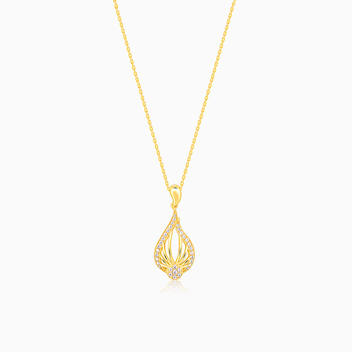 Golden Glint Pendant With Link Chain – GIVA Jewellery