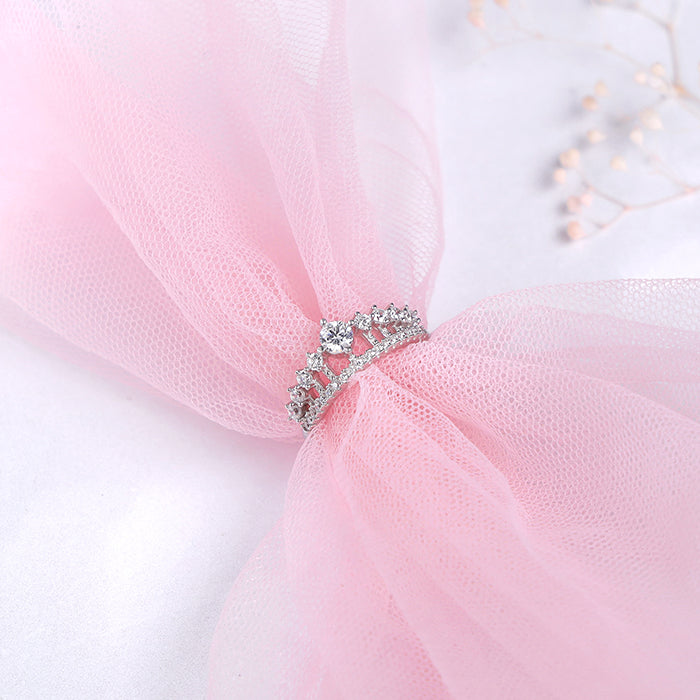 Silver Queen Crown Ring – GIVA