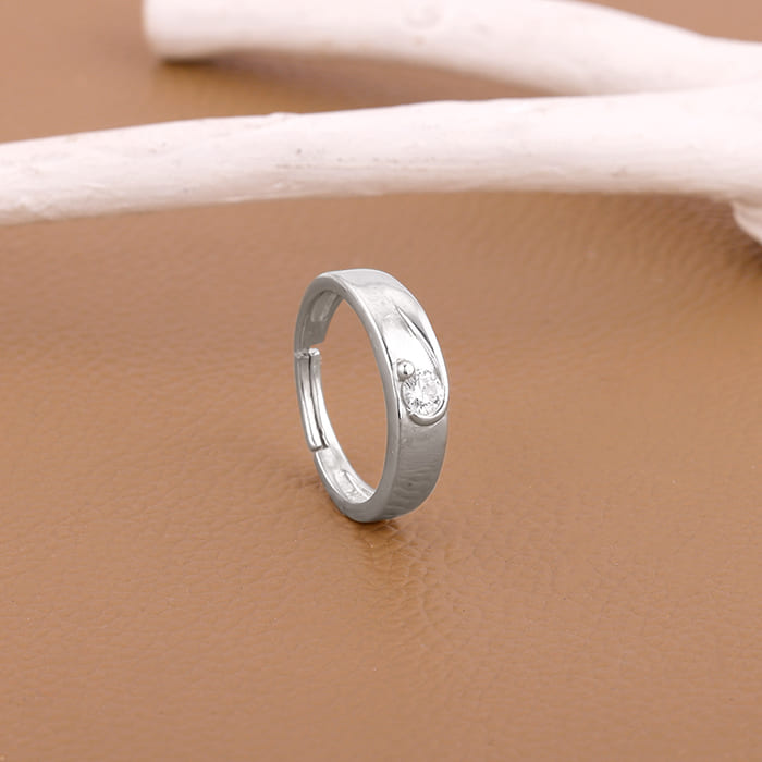 Explore Stunning Silver Rings Collection for Men and Women – GIVA Jewellery