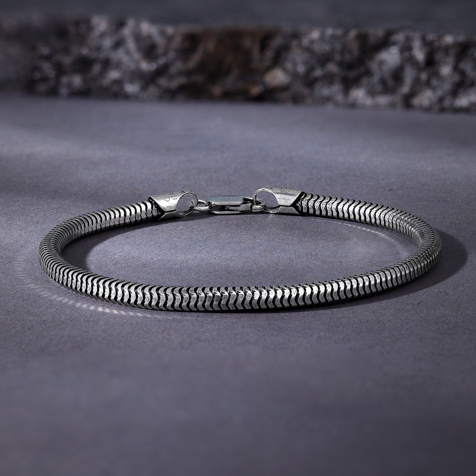 Shop Silver Bracelet for Men Online at Best Price – GIVA
