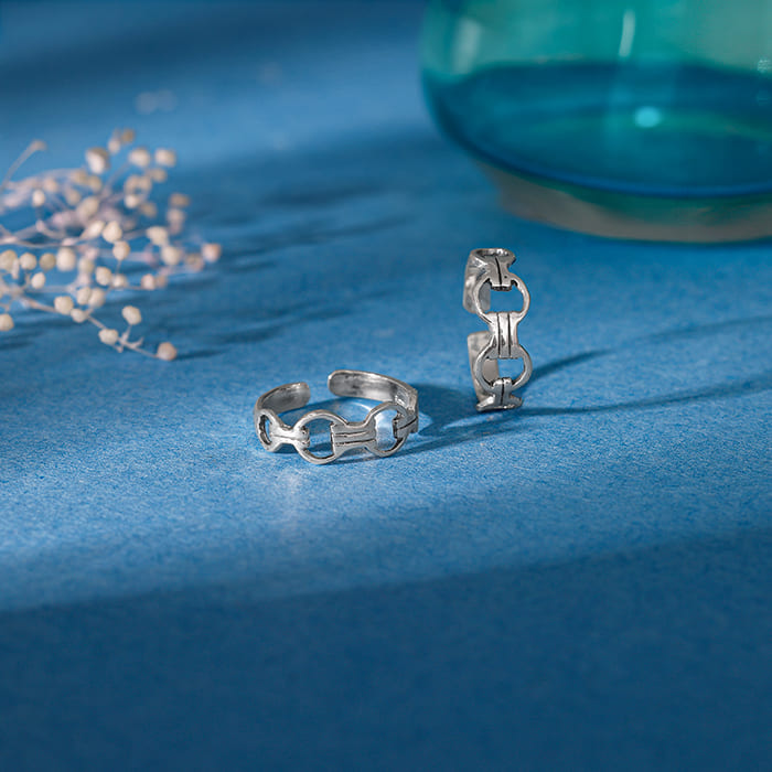 Buy 925 Silver Toe Rings for Women at Best Price – GIVA Jewellery