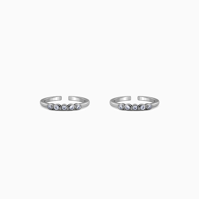 Purchase Oxidised Silver Nithyam Toe Rings online | GIVA Jewellery – GIVA