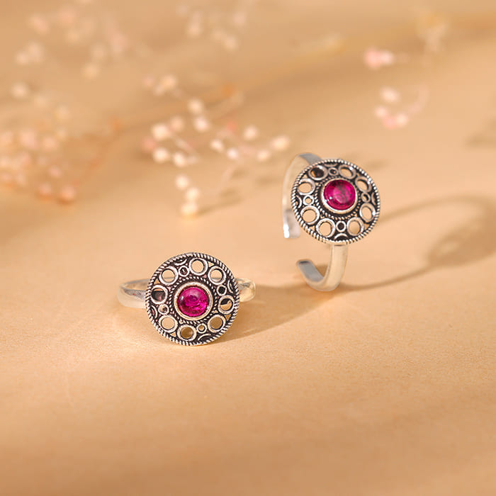 Oxidised Silver Twilight Toe Rings – GIVA